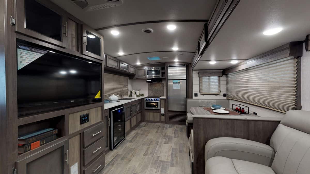 The Top 9 Travel Trailers with 2 Bathrooms of 2024