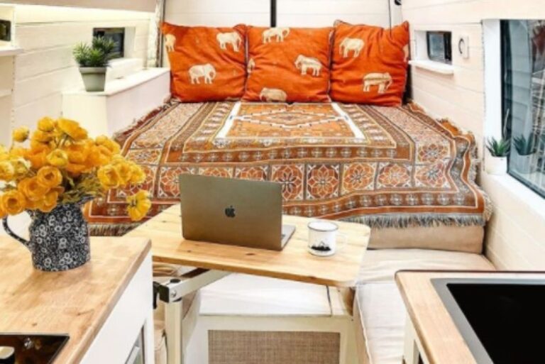 31 Camper Van Ideas For Van Life Inspiration (Build Your Dream Van ...