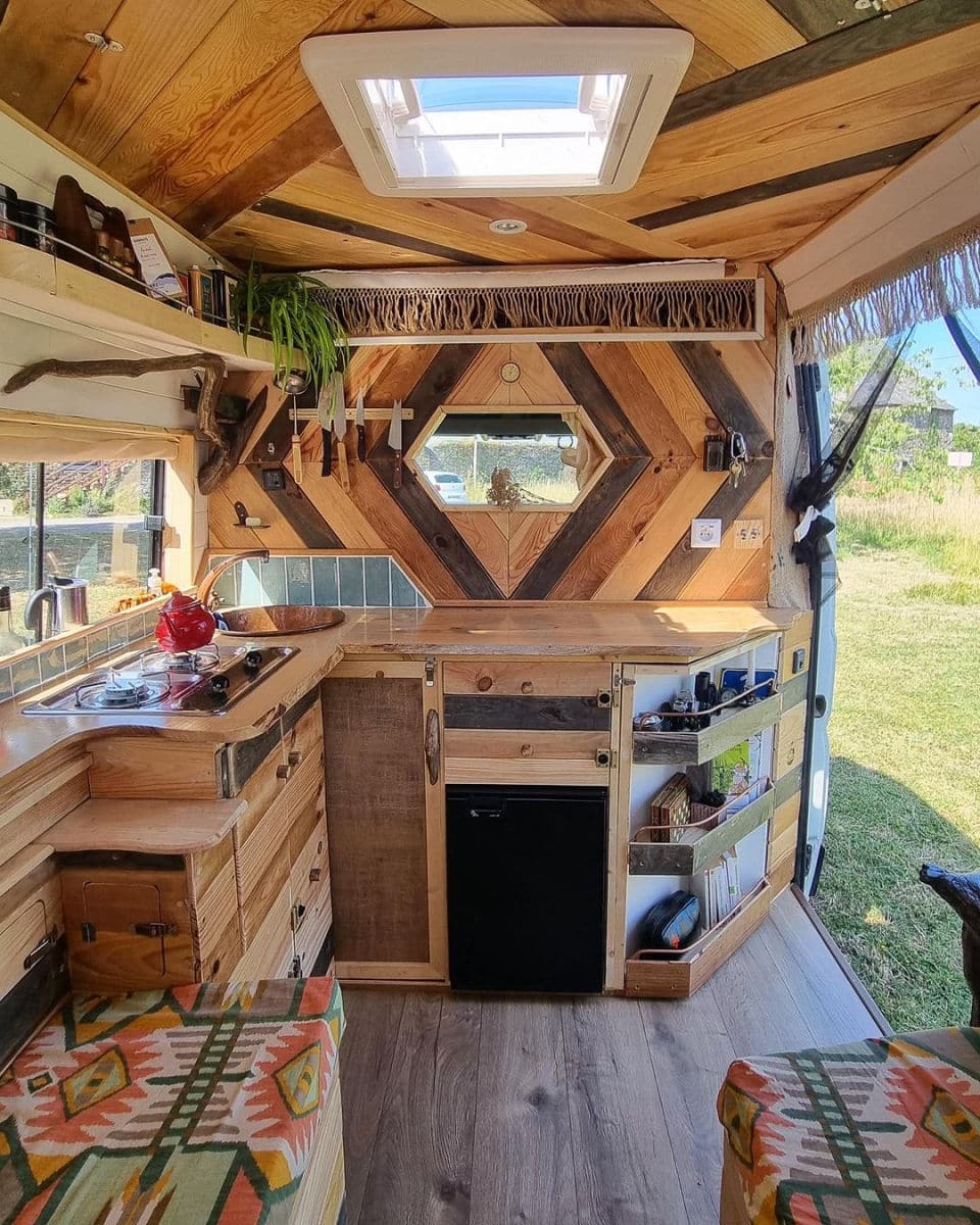 Jaw-Dropping Camper Van Decor Ideas You Need to See