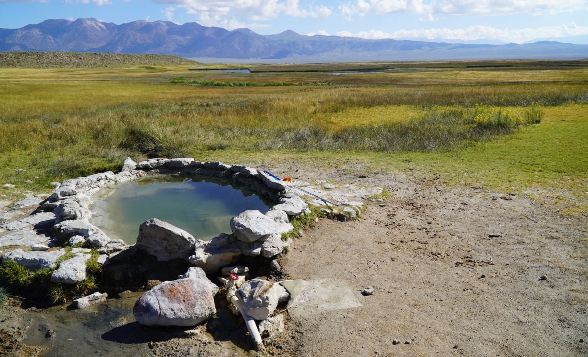 The Best 17 Ways to Find Public Showers (Free & Paid!)