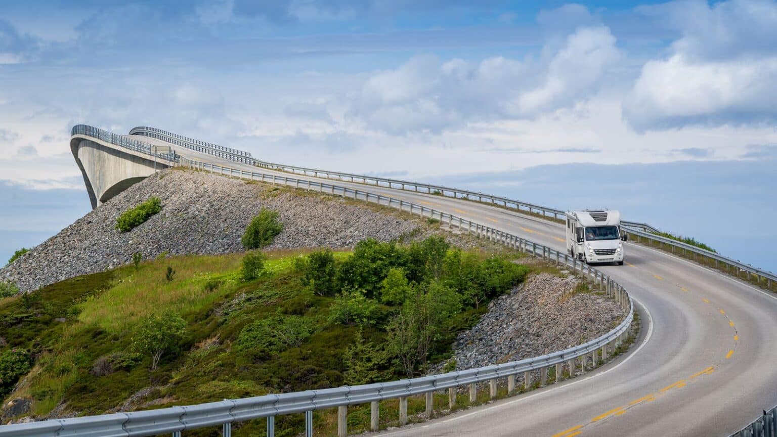 10 Scenic Drives Perfect for RV Travelers - The Wayward Home