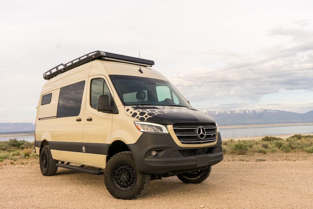 Off Highway Van Builds Functional But Cushy High-performance Off-Road ...