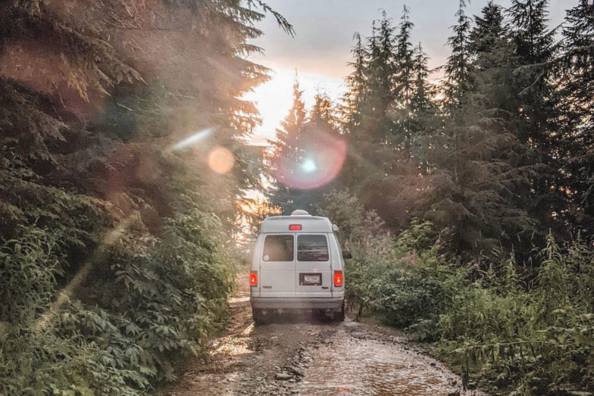 How to Beat Van Life Loneliness by Finding Community on the Road - The ...